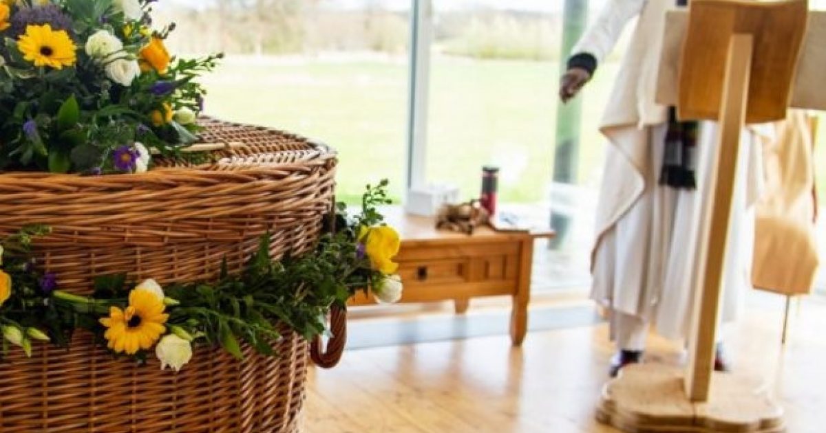 Leading the ceremony – Poppy's Funerals