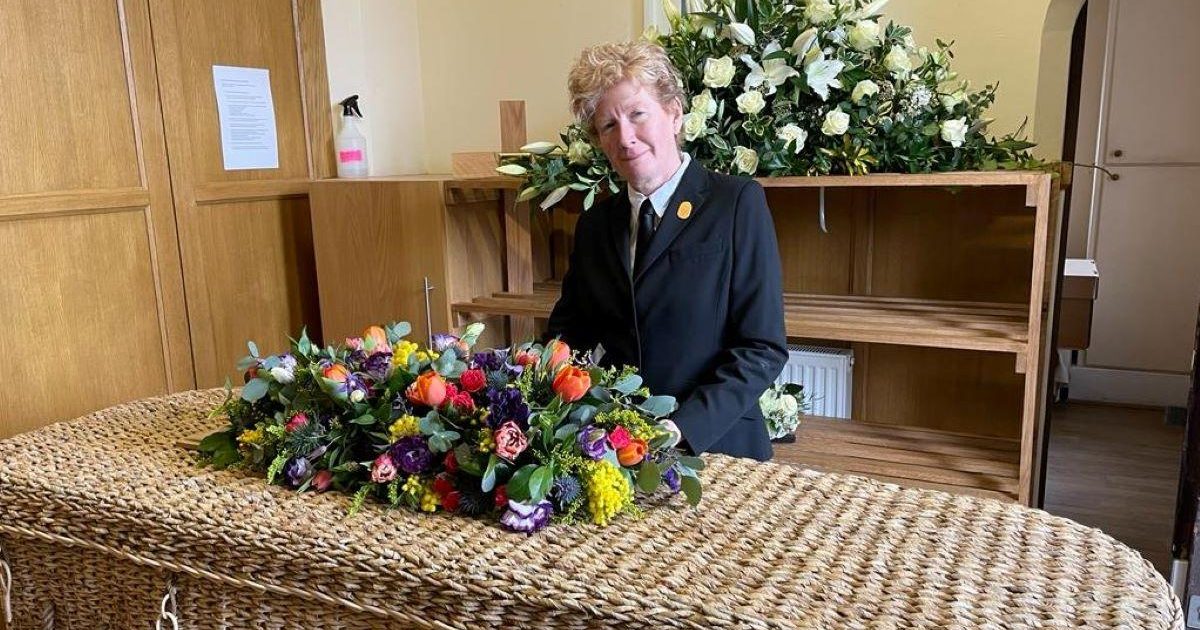 Funeral choices - Coffins, Hearses, Urns and more – Poppy's Funerals