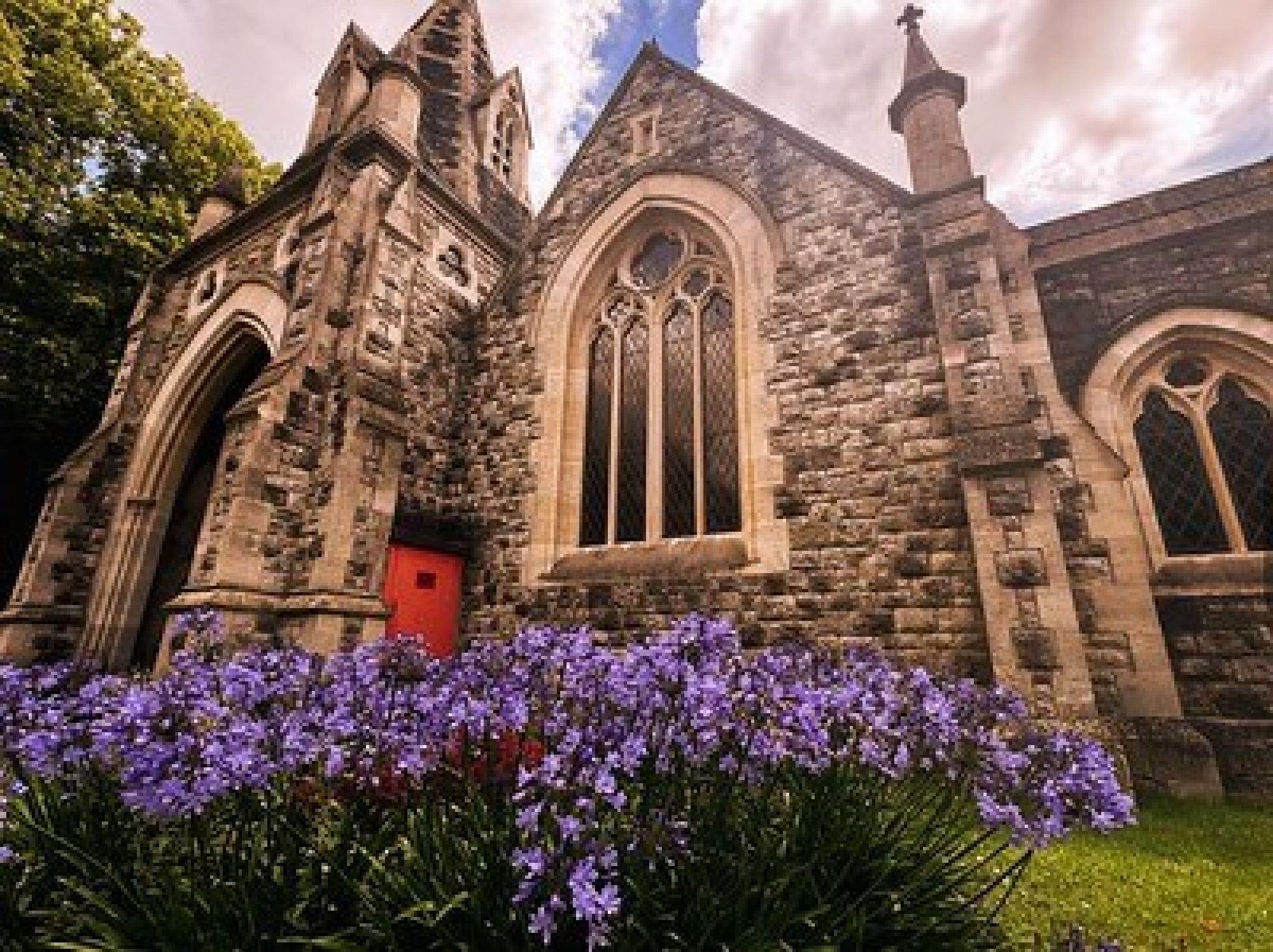 Putney Vale Crematorium, Wimbledon | Funerals & Fees – Poppy's Funerals