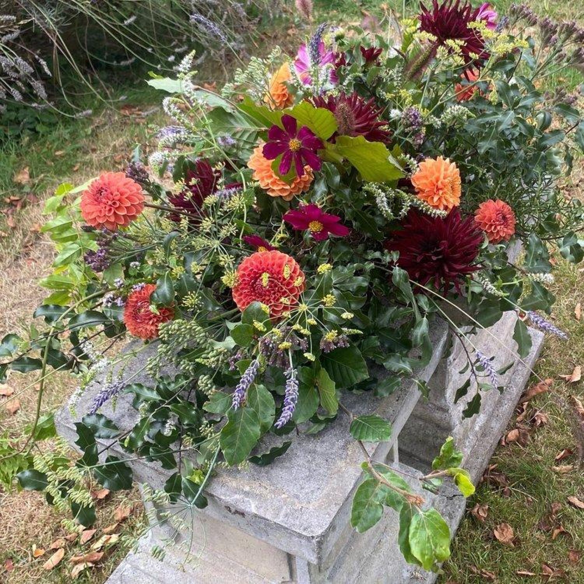 What can you do with flowers after a funeral? Here’s six ideas – Poppy's Blog – Poppy's Funerals